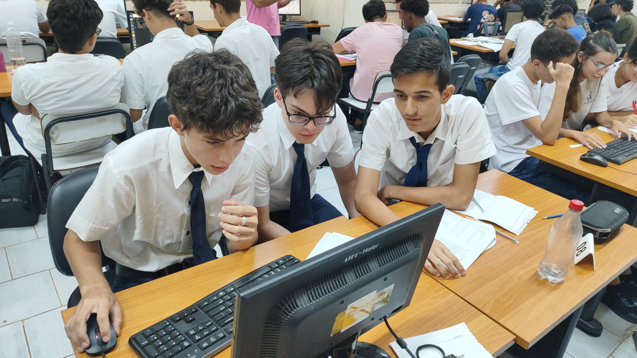 Destaca talento ariguanabense en competencia de programación ICPC 2024 ...