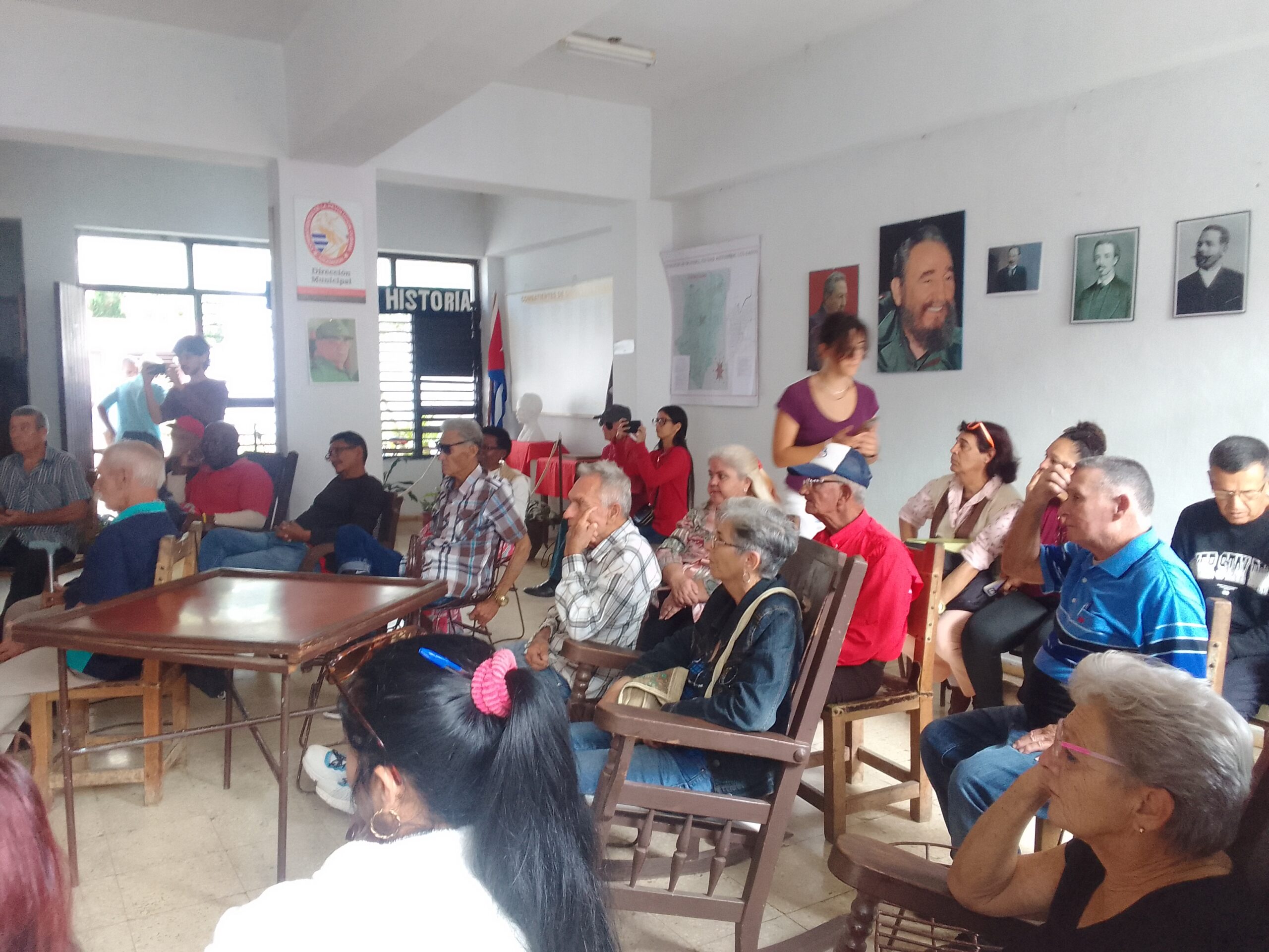 Realizan homenaje a figuras de la cultura y la historia - Radio Ariguanabo